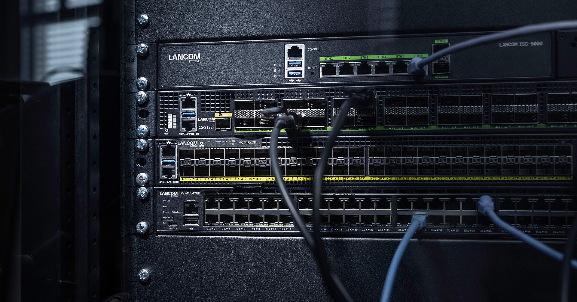 Three-tier switch networks: LANCOM Systems GmbH